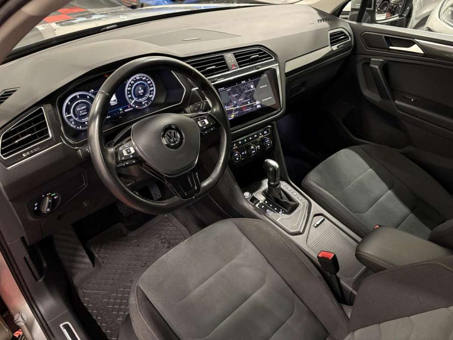 Grey Volkswagen Tiguan 2019 in Vilnius, with an engine capacity of 1.97 L and mileage of 183 thousand km for 21000 €, photo 11 on AUTOMOTO.COM.LV