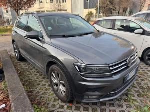 Grey Volkswagen Tiguan 2019 in Kaunas, with an engine capacity of 2.00 L and mileage of 126 thousand km for 17700 €, photo  on AUTOMOTO.COM.LV