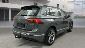 Grey Volkswagen Tiguan 2019 in Marijampole, with an engine capacity of 1.97 L and mileage of 211 thousand km for 20200 €, photo 3 on AUTOMOTO.COM.LV