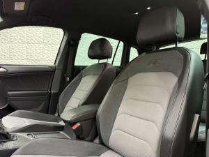 Grey Volkswagen Tiguan 2019 in Kaunas, with an engine capacity of 1.97 L and mileage of 142 thousand km for 22800 €, photo 31 on AUTOMOTO.COM.LV