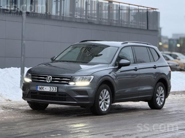 Grey Volkswagen Tiguan 2019 in Riga, with an engine capacity of 1.50 L and mileage of 159 thousand km for 16950 €, photo 1 on AUTOMOTO.COM.LV