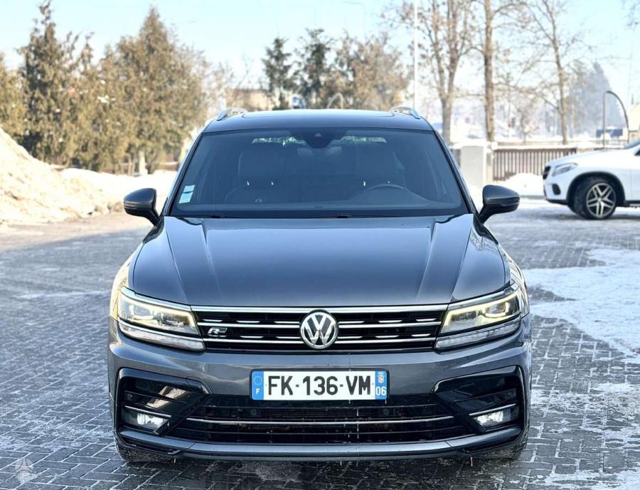 Pelēks Volkswagen Tiguan 2019 Tauragė, ar dzinēja tilpumu 1.97 L un nobraukumu 228 tūkst. km par 18700 €, foto 3 vietnē AUTOMOTO.COM.LV