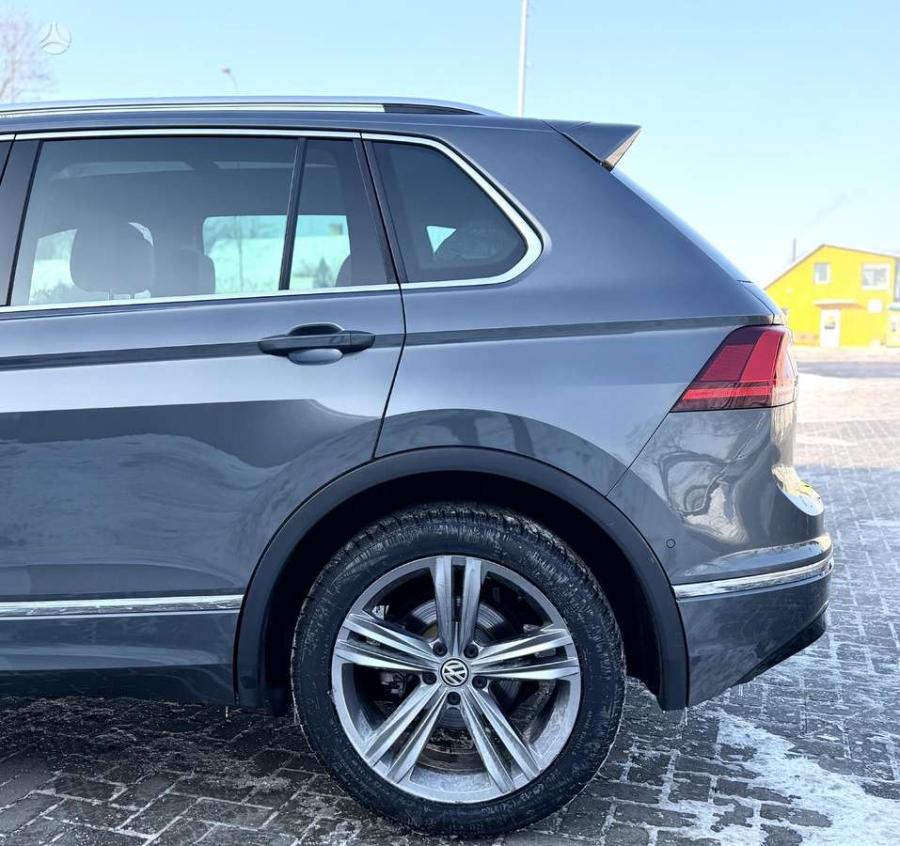 Pelēks Volkswagen Tiguan 2019 Tauragė, ar dzinēja tilpumu 1.97 L un nobraukumu 228 tūkst. km par 18700 €, foto 11 vietnē AUTOMOTO.COM.LV