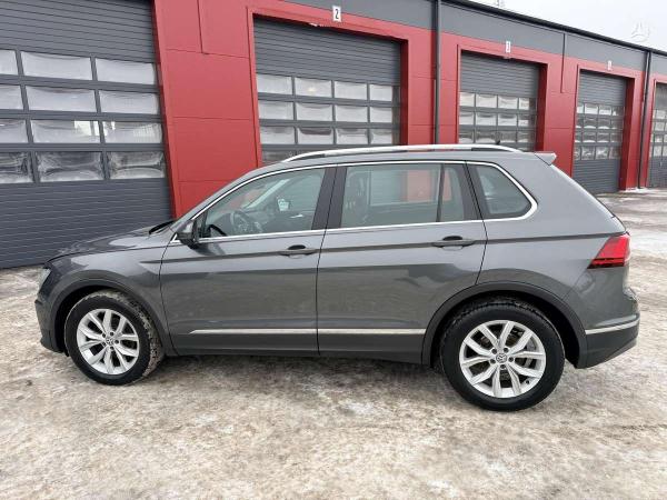 Pelēks Volkswagen Tiguan 2019 Kauņa, ar dzinēja tilpumu 1.97 L un nobraukumu 160 tūkst. km par 9700 €, foto 2 vietnē AUTOMOTO.COM.LV