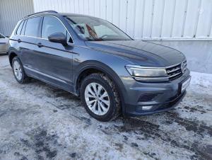 Grey Volkswagen Tiguan 2019 in Vilnius, with an engine capacity of 1.97 L and mileage of 214 thousand km for 17500 €, photo  on AUTOMOTO.COM.LV
