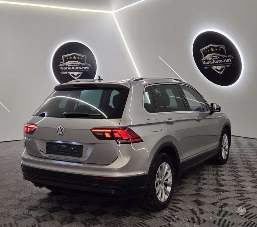 Grey Volkswagen Tiguan 2019 in Marijampole, with an engine capacity of 1.97 L and mileage of 293 thousand km for 13650 €, photo 22 on AUTOMOTO.COM.LV