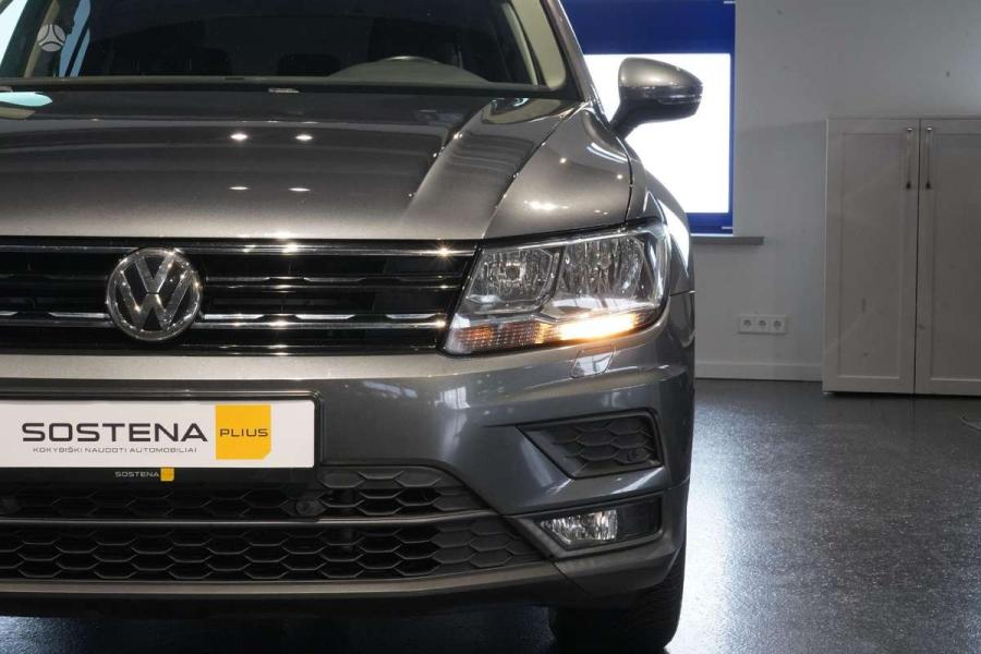 Grey Volkswagen Tiguan 2019 in Vilnius, with an engine capacity of 1.97 L and mileage of 110 thousand km for 18500 €, photo 5 on AUTOMOTO.COM.LV