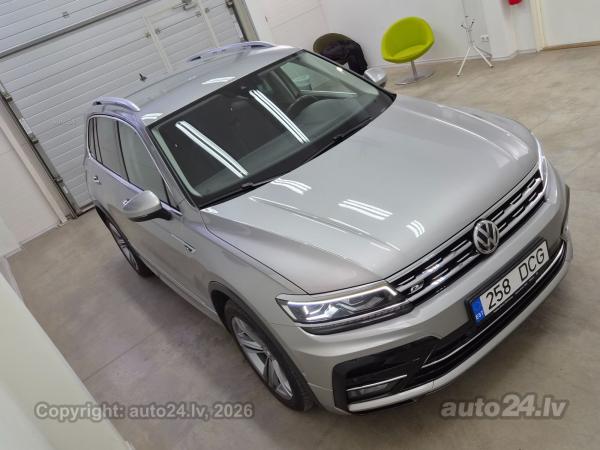 Grey Volkswagen Tiguan 2019 in Haapsalu, with an engine capacity of 2.00 L and mileage of 84 thousand km for 21999 €, photo 5 on AUTOMOTO.COM.LV