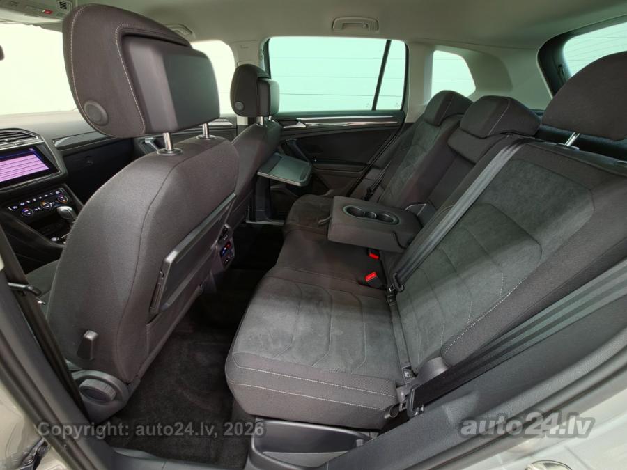 Pelēks Volkswagen Tiguan 2019 Hāpsalu, ar dzinēja tilpumu 2.00 L un nobraukumu 84 tūkst. km par 21999 €, foto 28 vietnē AUTOMOTO.COM.LV