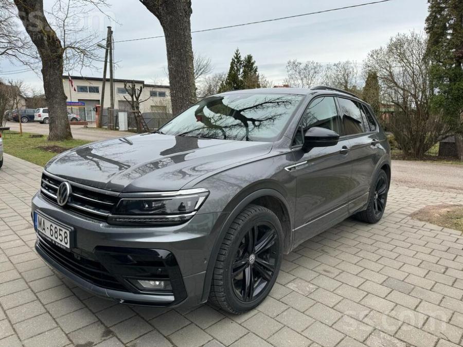 Pelēks Volkswagen Tiguan 2019 Cēsis, ar dzinēja tilpumu 2.00 L un nobraukumu 141 tūkst. km par 24200 €, foto 1 vietnē AUTOMOTO.COM.LV