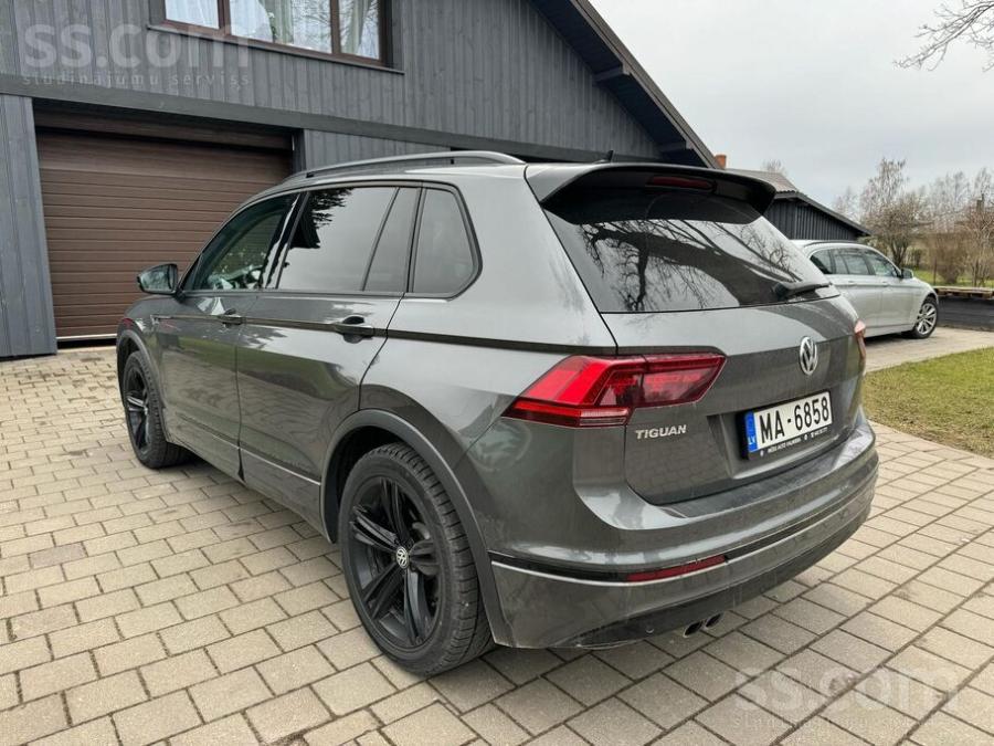 Pelēks Volkswagen Tiguan 2019 Cēsis, ar dzinēja tilpumu 2.00 L un nobraukumu 141 tūkst. km par 24200 €, foto 4 vietnē AUTOMOTO.COM.LV
