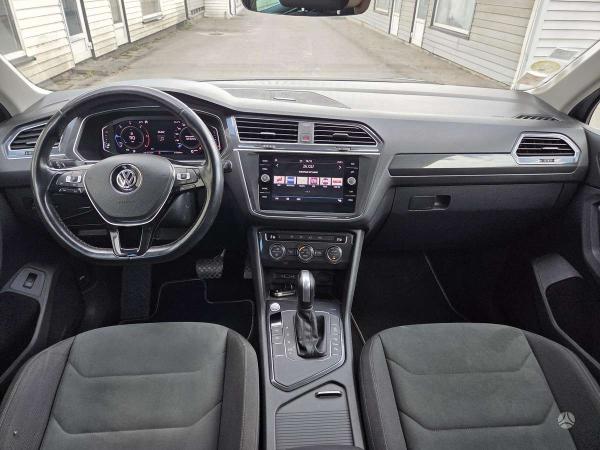 Pelēks Volkswagen Tiguan 2019 Viļņa, ar dzinēja tilpumu 1.97 L un nobraukumu 215 tūkst. km par 16500 €, foto 10 vietnē AUTOMOTO.COM.LV