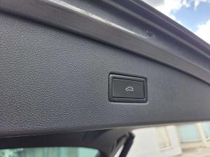 Grey Volkswagen Tiguan 2019 in Vilnius, with an engine capacity of 1.97 L and mileage of 215 thousand km for 16500 €, photo 21 on AUTOMOTO.COM.LV