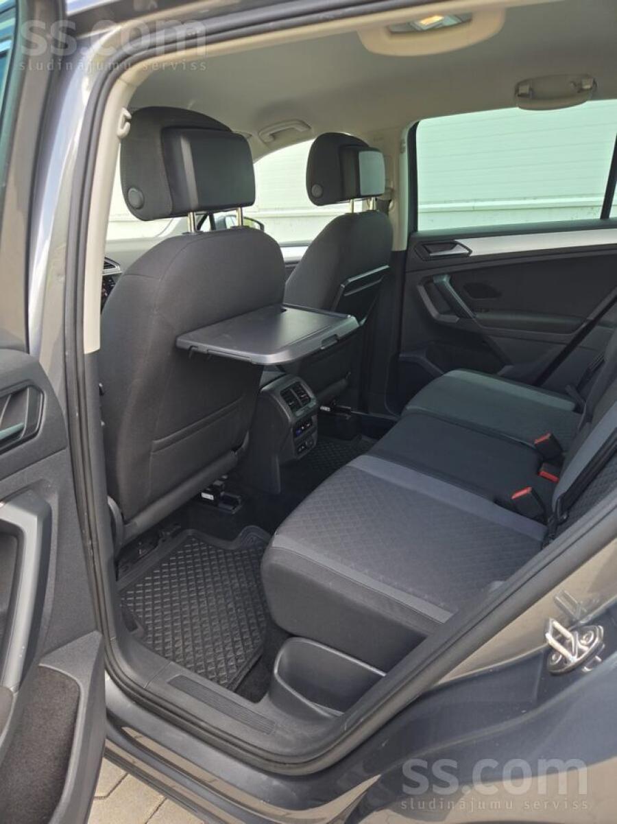 Pelēks Volkswagen Tiguan 2019 Rīga, ar dzinēja tilpumu 2.00 L un nobraukumu 180 tūkst. km par 15990 €, foto 20 vietnē AUTOMOTO.COM.LV