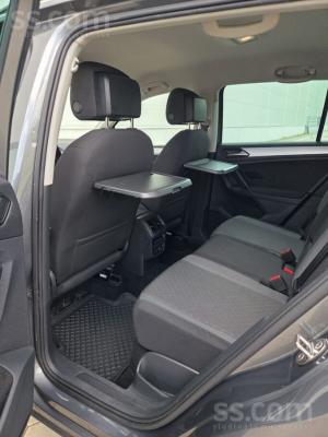 Pelēks Volkswagen Tiguan 2019 Rīga, ar dzinēja tilpumu 2.00 L un nobraukumu 180 tūkst. km par 15990 €, foto 30 vietnē AUTOMOTO.COM.LV
