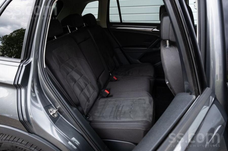 Pelēks Volkswagen Tiguan 2019 Rīga, ar dzinēja tilpumu 2.00 L un nobraukumu 56 tūkst. km par 19950 €, foto 8 vietnē AUTOMOTO.COM.LV