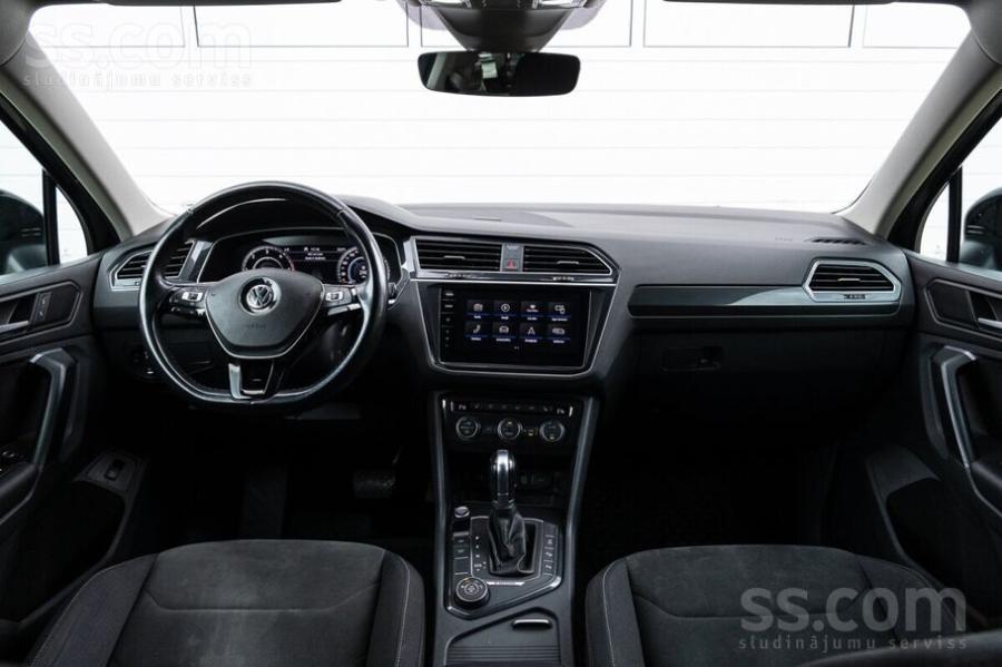 Pelēks Volkswagen Tiguan 2019 Rīga, ar dzinēja tilpumu 2.00 L un nobraukumu 56 tūkst. km par 19950 €, foto 9 vietnē AUTOMOTO.COM.LV