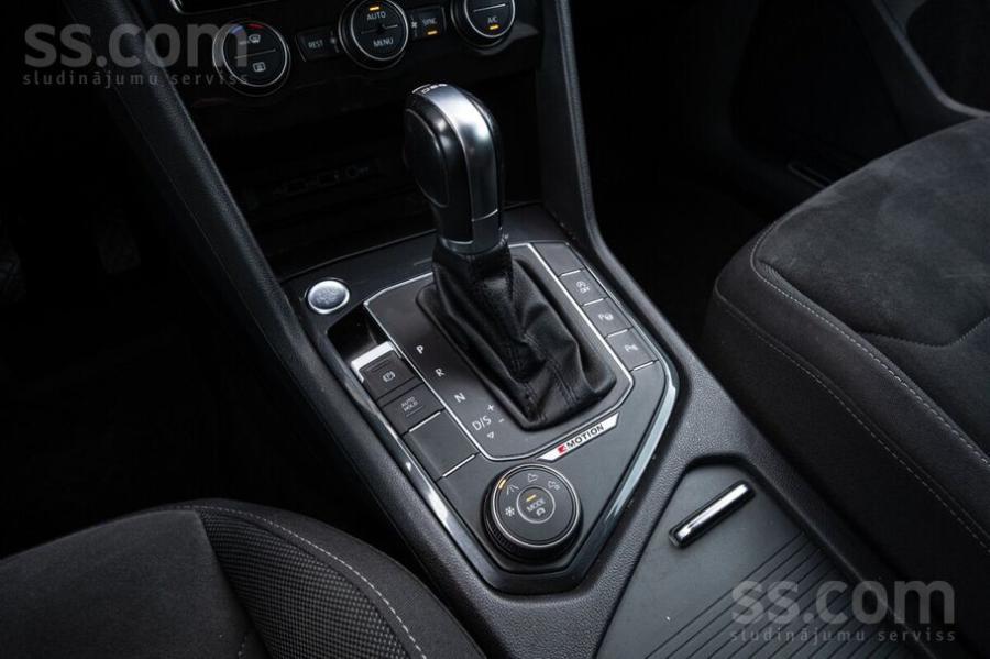Pelēks Volkswagen Tiguan 2019 Rīga, ar dzinēja tilpumu 2.00 L un nobraukumu 56 tūkst. km par 19950 €, foto 16 vietnē AUTOMOTO.COM.LV