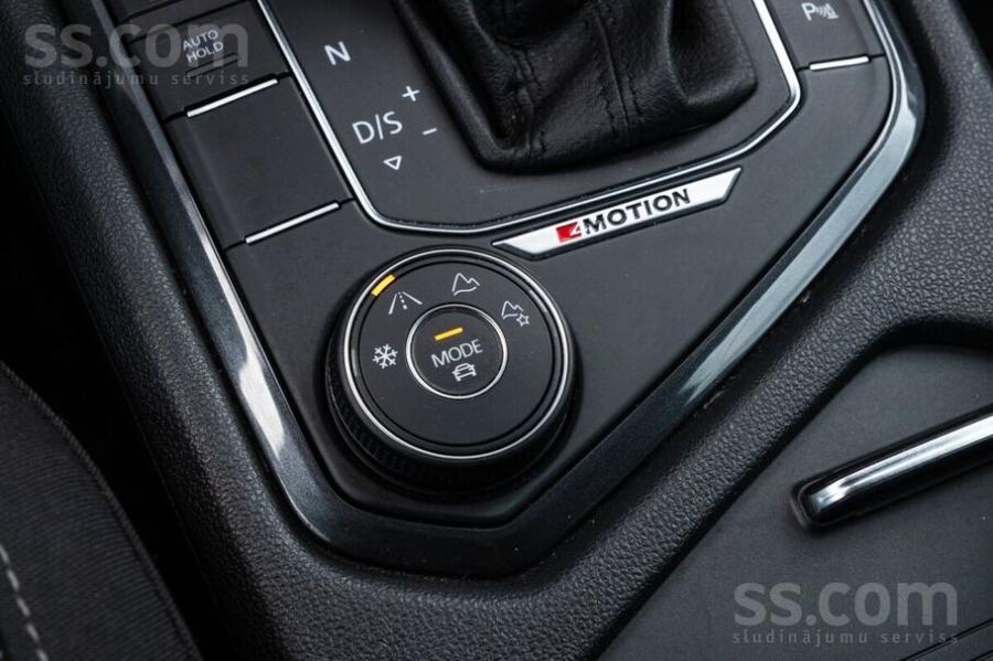 Pelēks Volkswagen Tiguan 2019 Rīga, ar dzinēja tilpumu 2.00 L un nobraukumu 56 tūkst. km par 19950 €, foto 17 vietnē AUTOMOTO.COM.LV