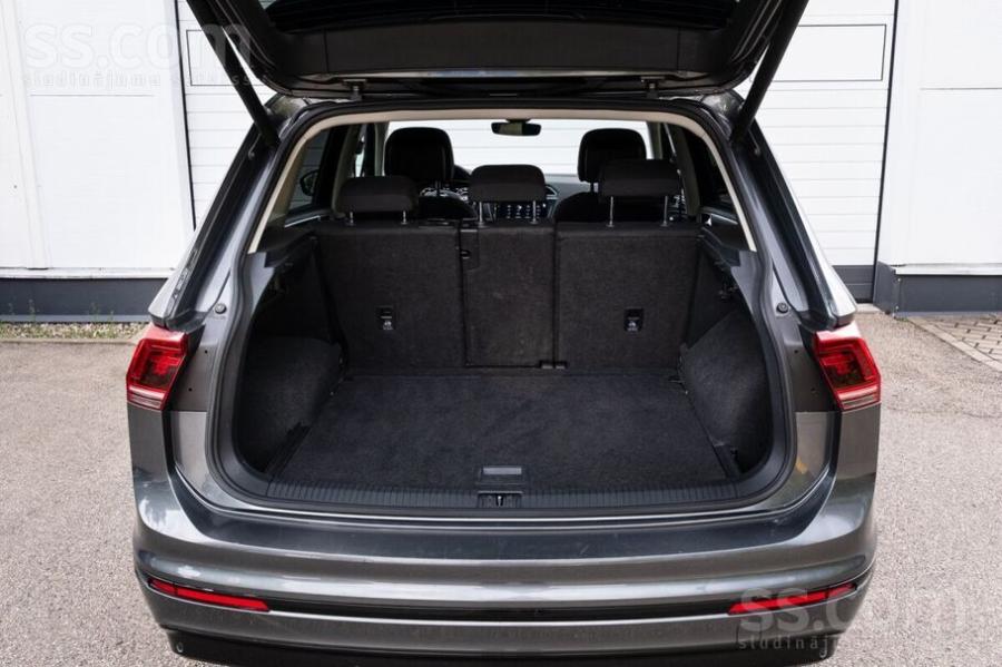 Pelēks Volkswagen Tiguan 2019 Rīga, ar dzinēja tilpumu 2.00 L un nobraukumu 56 tūkst. km par 19950 €, foto 21 vietnē AUTOMOTO.COM.LV