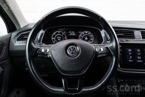Pelēks Volkswagen Tiguan 2019 Rīga, ar dzinēja tilpumu 2.00 L un nobraukumu 56 tūkst. km par 19950 €, foto 23 vietnē AUTOMOTO.COM.LV