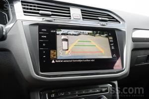 Grey Volkswagen Tiguan 2019 in Riga, with an engine capacity of 2.00 L and mileage of 214 thousand km for 20850 €, photo 22 on AUTOMOTO.COM.LV