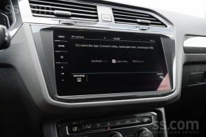Grey Volkswagen Tiguan 2019 in Riga, with an engine capacity of 2.00 L and mileage of 214 thousand km for 20850 €, photo 24 on AUTOMOTO.COM.LV