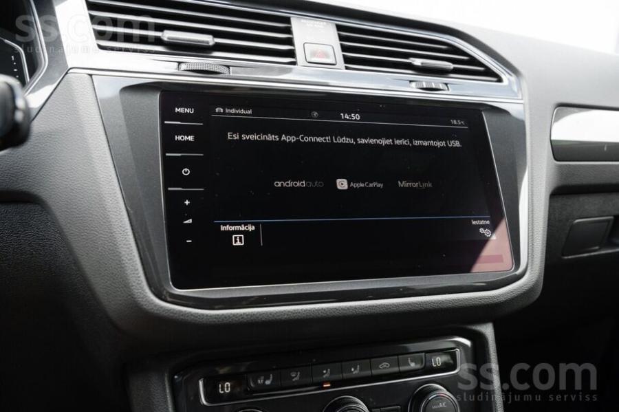 Grey Volkswagen Tiguan 2019 in Riga, with an engine capacity of 2.00 L and mileage of 214 thousand km for 20850 €, photo 24 on AUTOMOTO.COM.LV