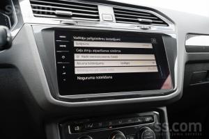 Grey Volkswagen Tiguan 2019 in Riga, with an engine capacity of 2.00 L and mileage of 214 thousand km for 20850 €, photo 27 on AUTOMOTO.COM.LV