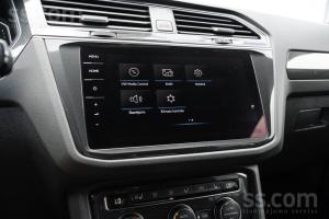 Grey Volkswagen Tiguan 2019 in Riga, with an engine capacity of 2.00 L and mileage of 214 thousand km for 20850 €, photo 28 on AUTOMOTO.COM.LV