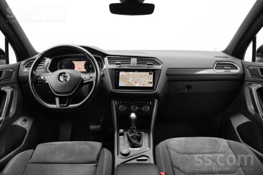 Grey Volkswagen Tiguan 2019 in Riga, with an engine capacity of 2.00 L and mileage of 214 thousand km for 20850 €, photo 35 on AUTOMOTO.COM.LV