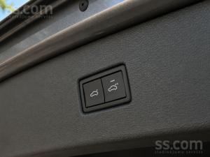 Grey Volkswagen Tiguan 2019 in Riga, with an engine capacity of 2.00 L and mileage of 108 thousand km for 21900 €, photo 15 on AUTOMOTO.COM.LV