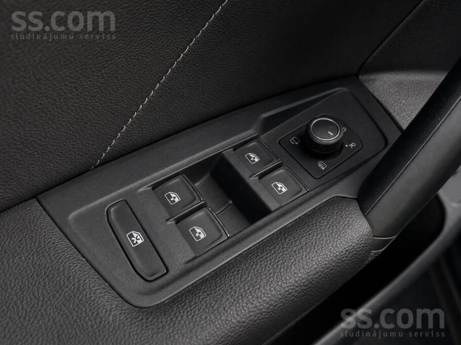 Grey Volkswagen Tiguan 2019 in Riga, with an engine capacity of 2.00 L and mileage of 108 thousand km for 21900 €, photo 21 on AUTOMOTO.COM.LV