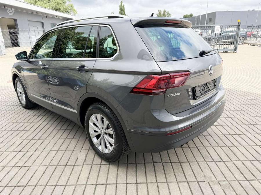Pelēks Volkswagen Tiguan 2019 Kauņa, ar dzinēja tilpumu 1.50 L un nobraukumu 226 tūkst. km par 15500 €, foto 5 vietnē AUTOMOTO.COM.LV
