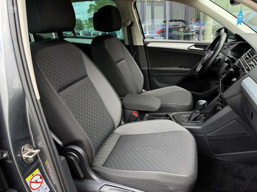 Pelēks Volkswagen Tiguan 2019 Kauņa, ar dzinēja tilpumu 1.50 L un nobraukumu 226 tūkst. km par 15500 €, foto 13 vietnē AUTOMOTO.COM.LV
