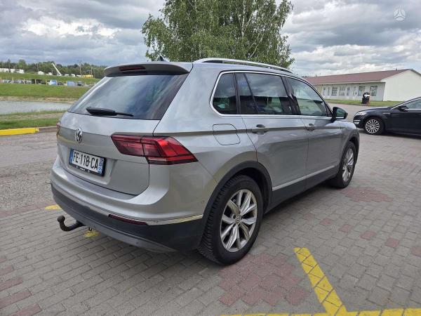 Pelēks Volkswagen Tiguan 2019 Viļņa, ar dzinēja tilpumu 1.97 L un nobraukumu 205 tūkst. km par 16000 €, foto 4 vietnē AUTOMOTO.COM.LV