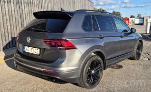 Grey Volkswagen Tiguan 2019 in Riga, with an engine capacity of 2.00 L and mileage of 108 thousand km for 21490 €, photo 4 on AUTOMOTO.COM.LV