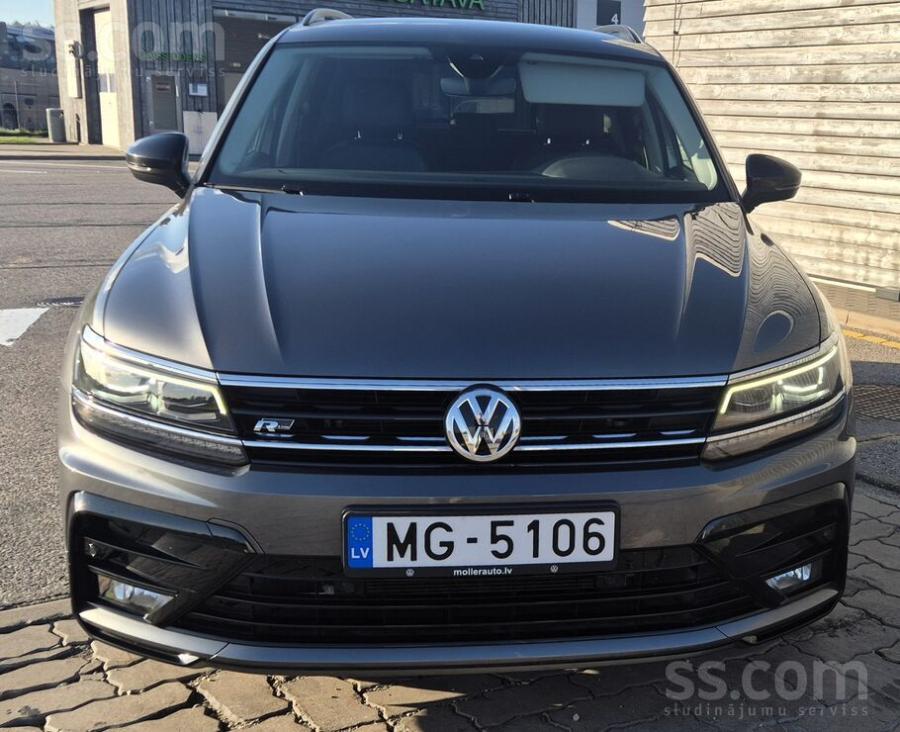 Grey Volkswagen Tiguan 2019 in Riga, with an engine capacity of 2.00 L and mileage of 108 thousand km for 21490 €, photo 5 on AUTOMOTO.COM.LV