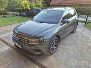 Pelēks Volkswagen Tiguan 2019 Rīga, ar dzinēja tilpumu 2.00 L un nobraukumu 107 tūkst. km par 18300 €, foto  vietnē AUTOMOTO.COM.LV