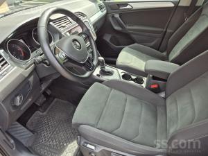 Pelēks Volkswagen Tiguan 2019 Rīga, ar dzinēja tilpumu 2.00 L un nobraukumu 107 tūkst. km par 18300 €, foto 5 vietnē AUTOMOTO.COM.LV