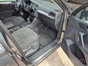 Pelēks Volkswagen Tiguan 2019 Rīga, ar dzinēja tilpumu 2.00 L un nobraukumu 107 tūkst. km par 18300 €, foto 8 vietnē AUTOMOTO.COM.LV