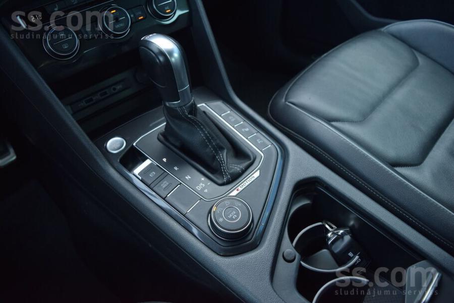 Pelēks Volkswagen Tiguan 2019 Rīga, ar dzinēja tilpumu 2.00 L un nobraukumu 188 tūkst. km par 21200 €, foto 6 vietnē AUTOMOTO.COM.LV