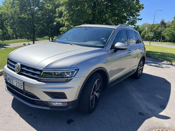 Grey Volkswagen Tiguan 2019 in Kaunas, with an engine capacity of 1.97 L and mileage of 233 thousand km for 18000 €, photo 1 on AUTOMOTO.COM.LV