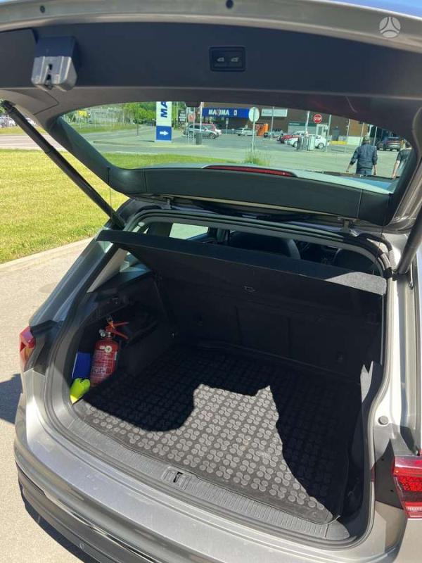 Grey Volkswagen Tiguan 2019 in Kaunas, with an engine capacity of 1.97 L and mileage of 233 thousand km for 18000 €, photo 7 on AUTOMOTO.COM.LV