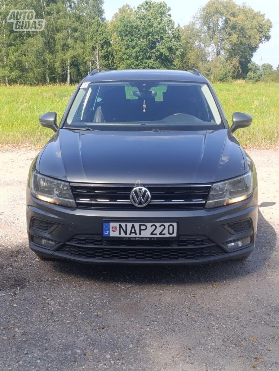 Pelēks Volkswagen Tiguan 2019 Varėna, ar dzinēja tilpumu 2.00 L un nobraukumu 0 tūkst. km par 16000 €, foto 1 vietnē AUTOMOTO.COM.LV