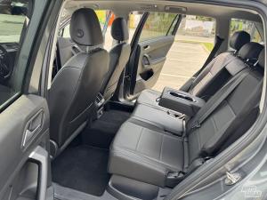 Grey Volkswagen Tiguan 2019 in Vilnius, with an engine capacity of 2.00 L and mileage of 114 thousand km for 18000 €, photo 12 on AUTOMOTO.COM.LV