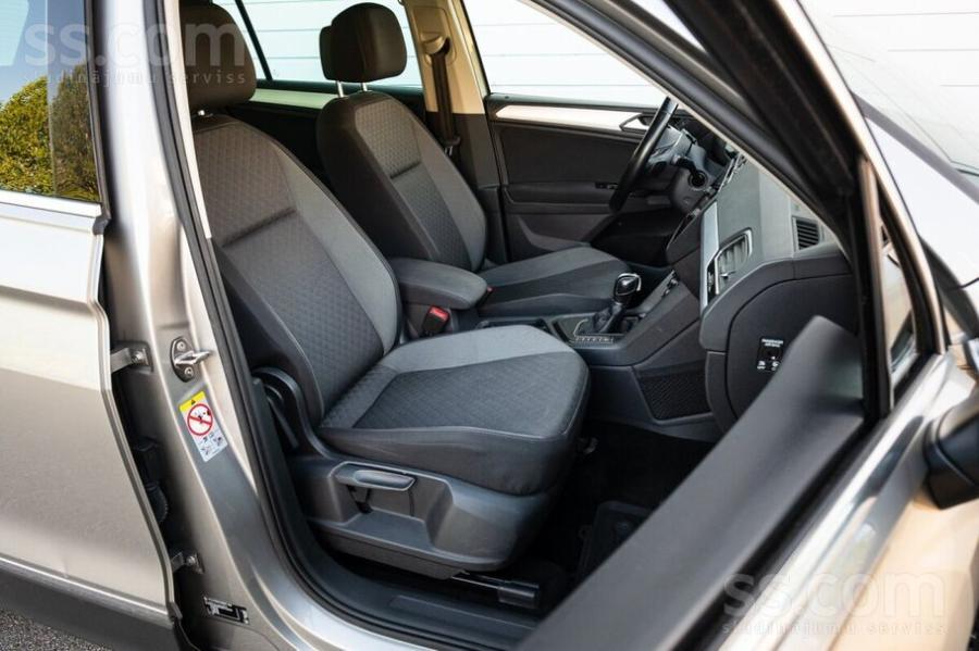 Pelēks Volkswagen Tiguan 2019 Rīga, ar dzinēja tilpumu 2.00 L un nobraukumu 157 tūkst. km par 15950 €, foto 7 vietnē AUTOMOTO.COM.LV