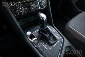 Pelēks Volkswagen Tiguan 2019 Rīga, ar dzinēja tilpumu 2.00 L un nobraukumu 157 tūkst. km par 15950 €, foto 15 vietnē AUTOMOTO.COM.LV