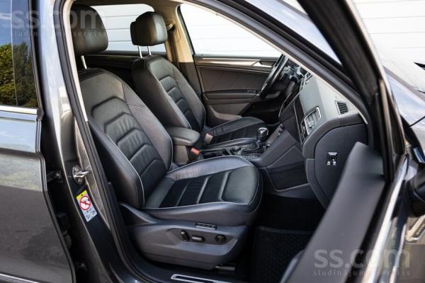Grey Volkswagen Tiguan 2019 in Riga, with an engine capacity of 2.00 L and mileage of 113 thousand km for 21950 €, photo 6 on AUTOMOTO.COM.LV