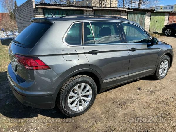 Pelēks Volkswagen Tiguan 2019 Pērnava, ar dzinēja tilpumu 2.00 L un nobraukumu 129 tūkst. km par 18500 €, foto 2 vietnē AUTOMOTO.COM.LV